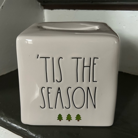 Rae Dunn | Accents | Rae Dunn Tis The Season Tissue Box Cover | Poshmark